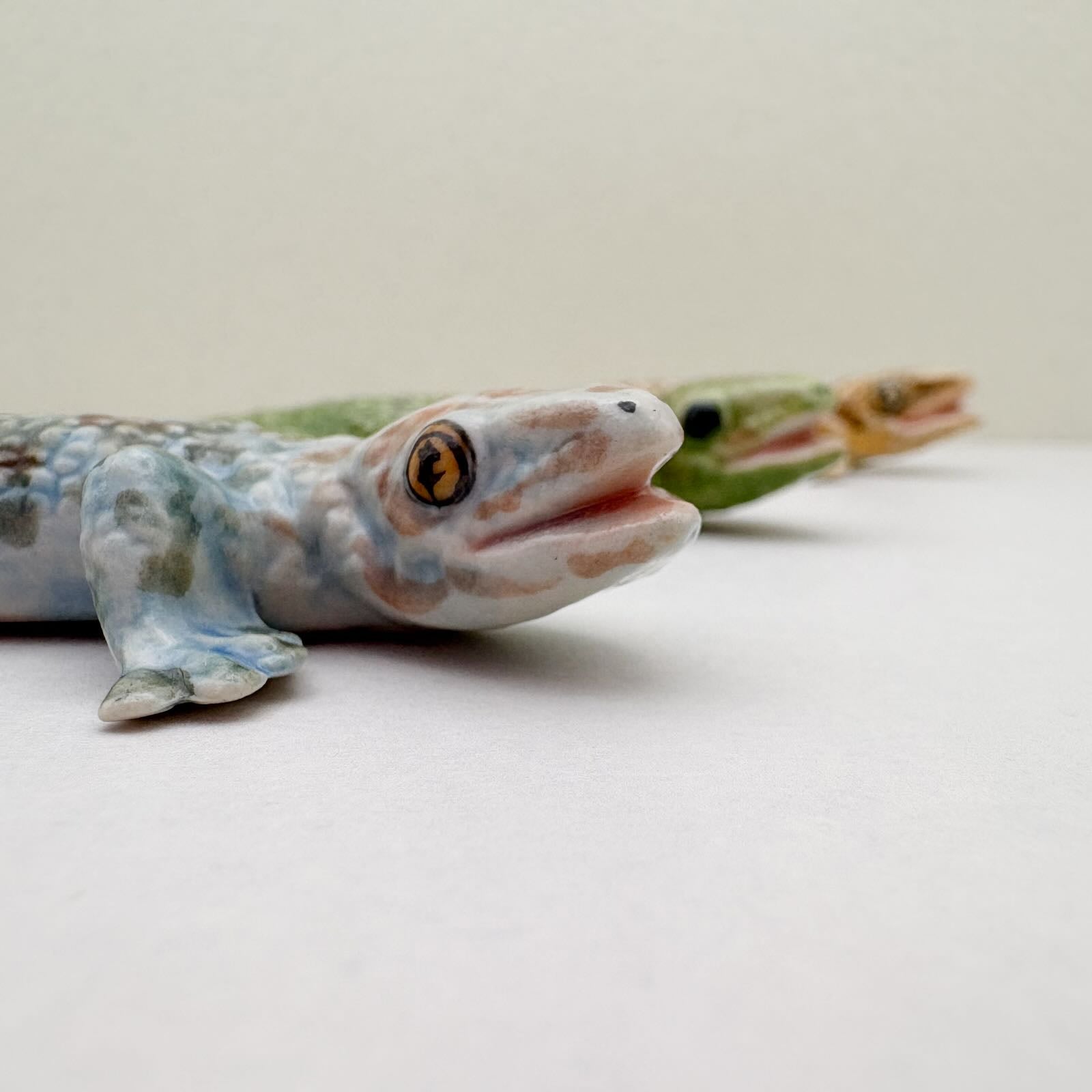 Ceramic Gecko Figurine – Hand-Painted Collectible Lizard Miniature ...